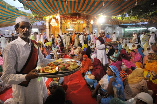 The origin of the term ‘Langar’ and its practice – World Sufi Media